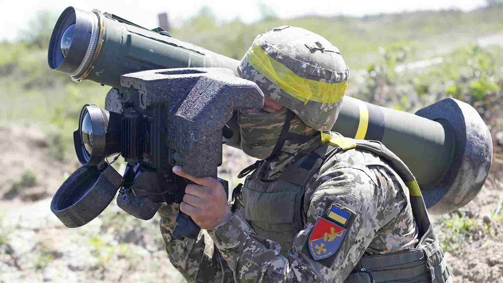 FGM-148 Javelin - Why It’s the Top Anti-Tank Missile Today